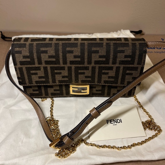 Fendi | Bags | Authentic Fendi Wallet On Chain Baguette | Poshmark
